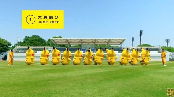 Pikachu Lucu Ini Lakukan Banyak Tantangan, Dari Surfing Hingga Lompat ...