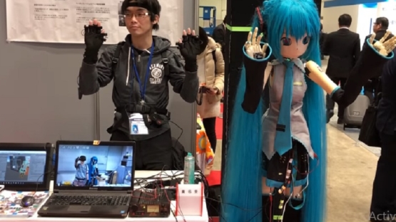 Mahasiswa Universitas Nihon Ciptakan Robot Hatsune Miku Seukuran ...