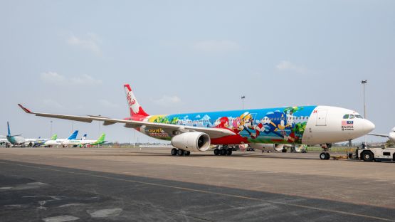 Kolaborasi AirAsia bersama ATLUS dan SEGA Hadirkan Livery Persona 5 ...
