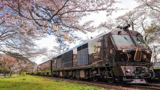Jelajahi Keindahan Kyushu dengan Kereta Wisata Mewah Seven Stars in ...
