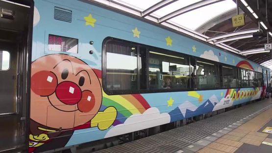Kereta Anpanman Asli Kochi Kembali dengan Desain Warna-warni | Berita ...
