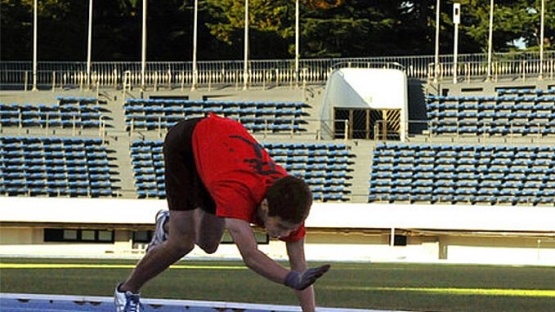 Katsumi Tamakoshi, Pelari 'Empat Kaki' Tercepat di Dunia | Berita ...